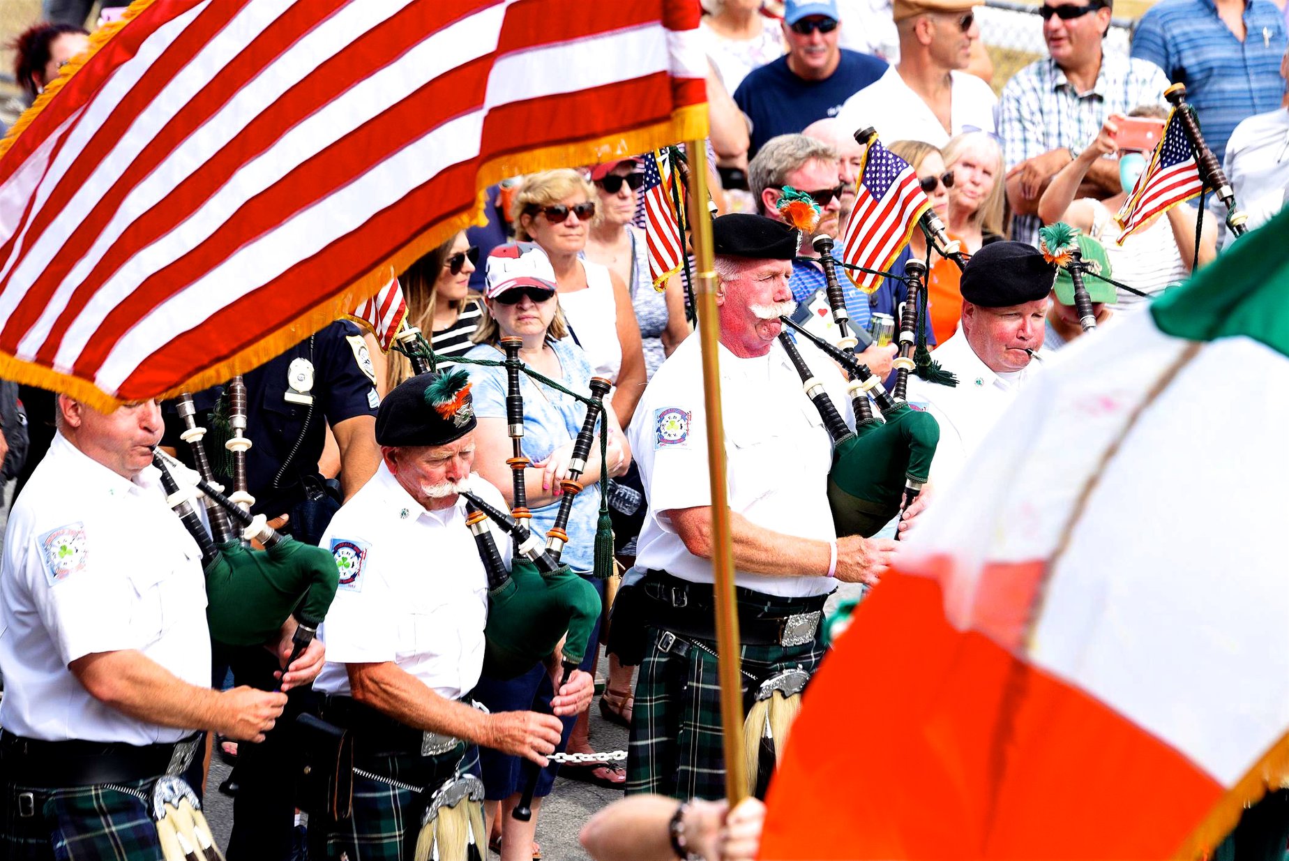 New York City Fire Department Emerald Society Pipes and Drums - FDNY ...