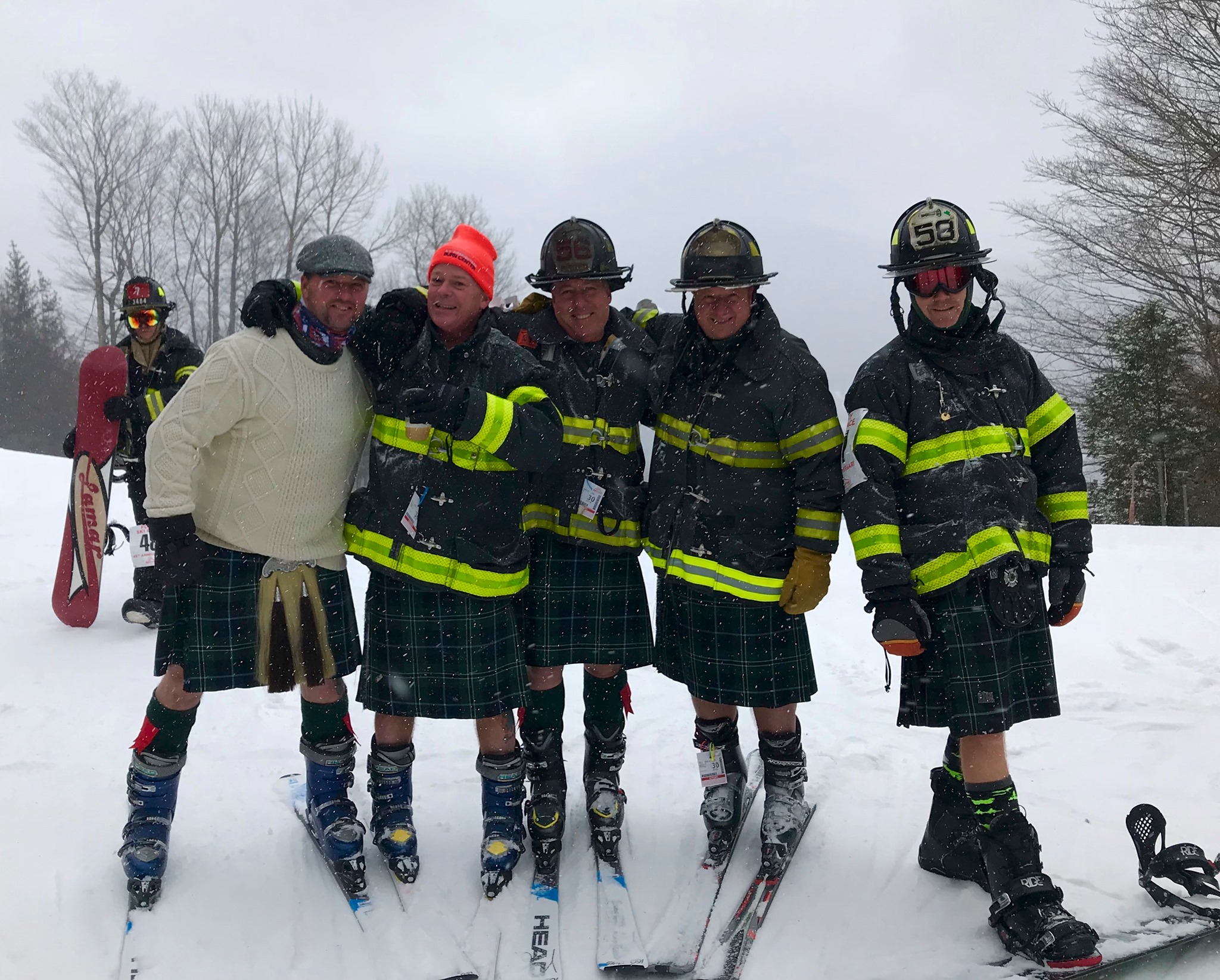 New York City Fire Department Emerald Society Pipes and Drums - FDNY ...